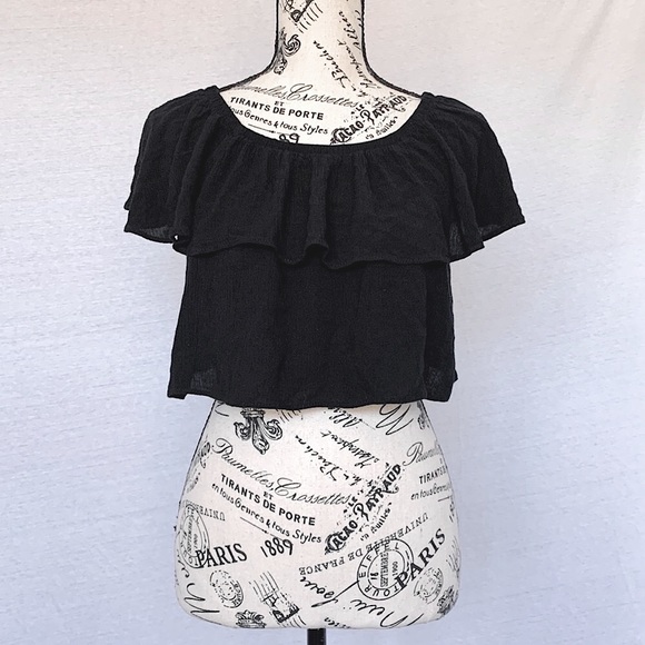 New Look | Tops | Vtg New Look Ruffle Crop Top | Poshmark